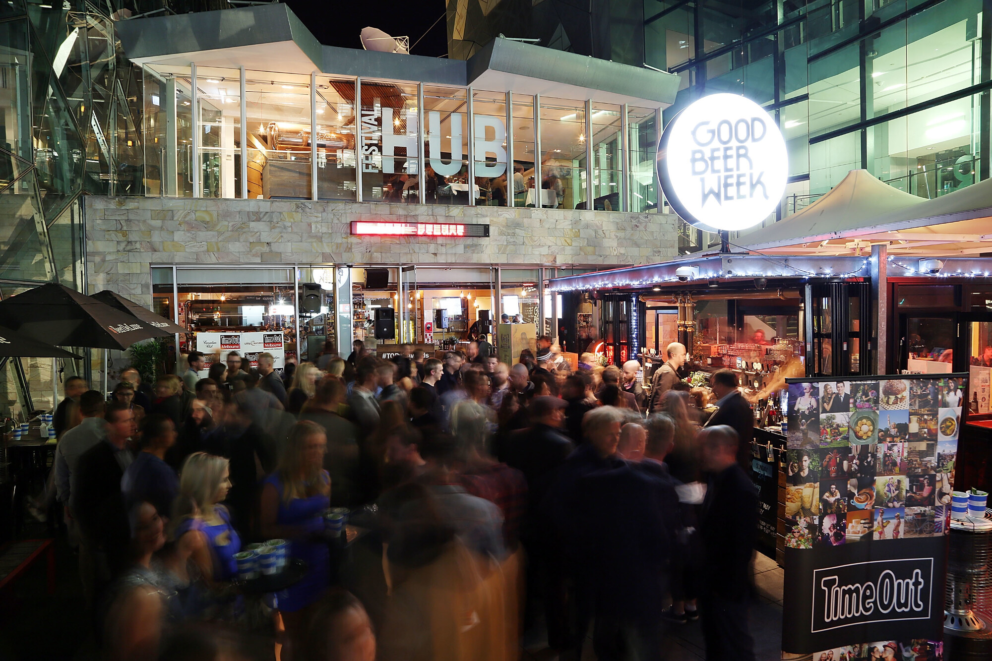 Beer DeLuxe Fed Square | Sports Bar in Melbourne