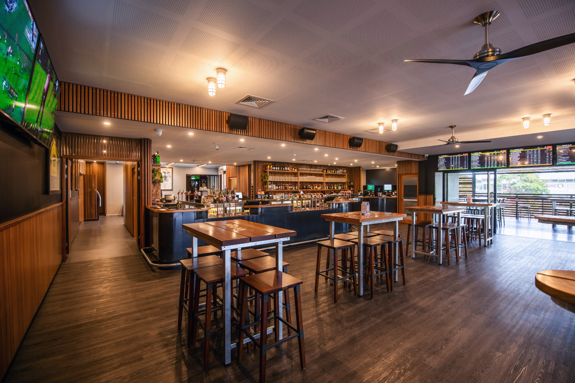 Stock Hotel | Sports Bar in Harristown