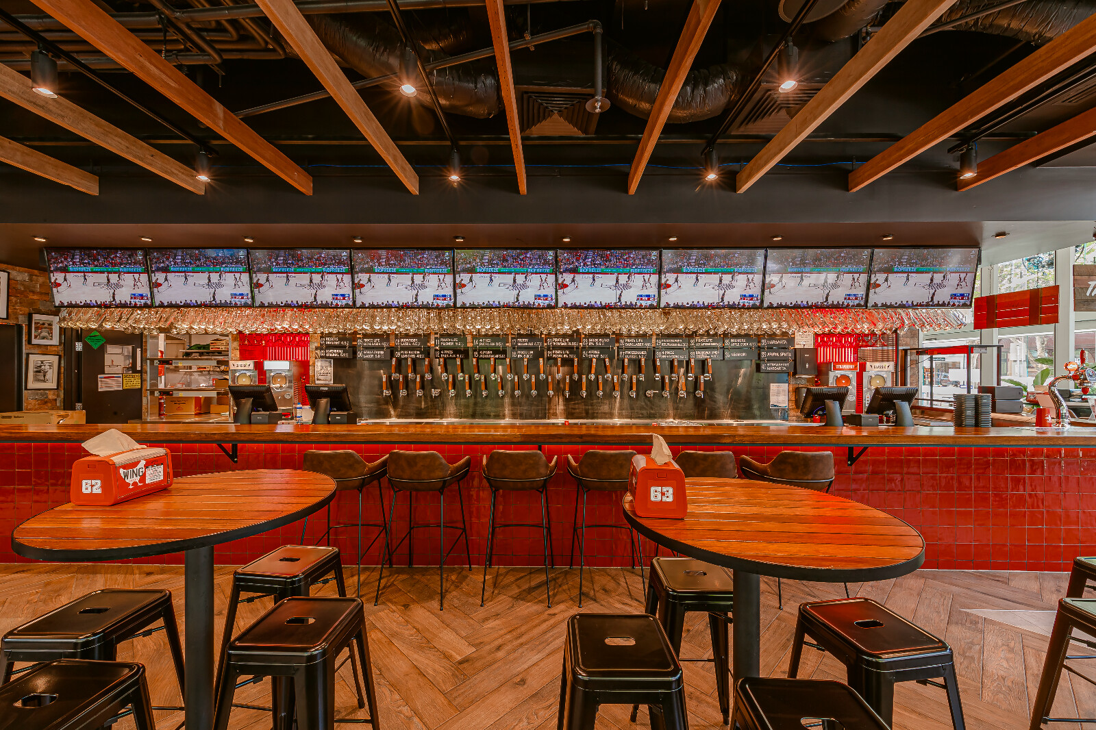 Winghaus - Edward Street | Sports Bar in Brisbane
