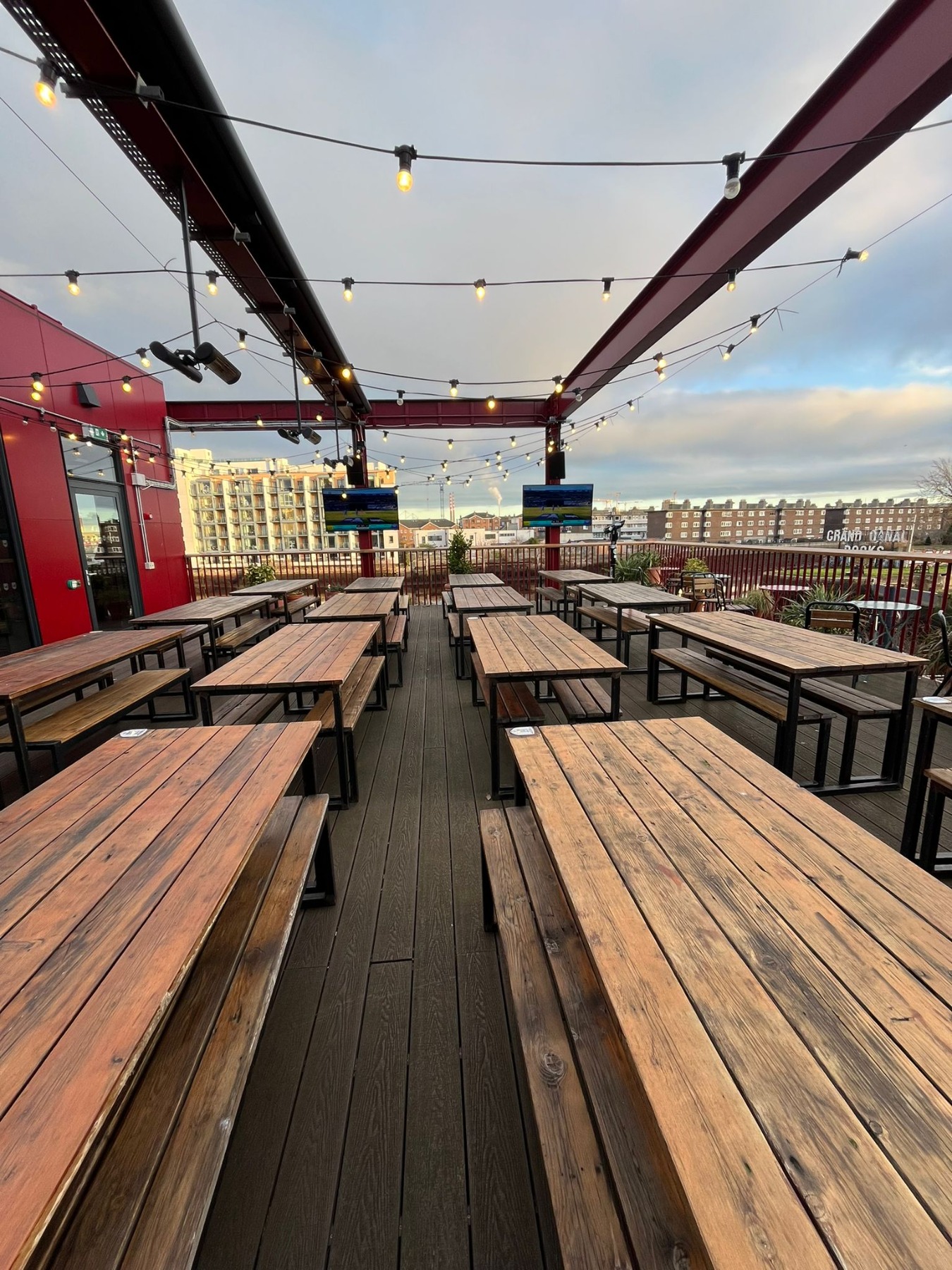 BrewDog Outpost in Dublin 2 : Reviews & Booking | FANZO