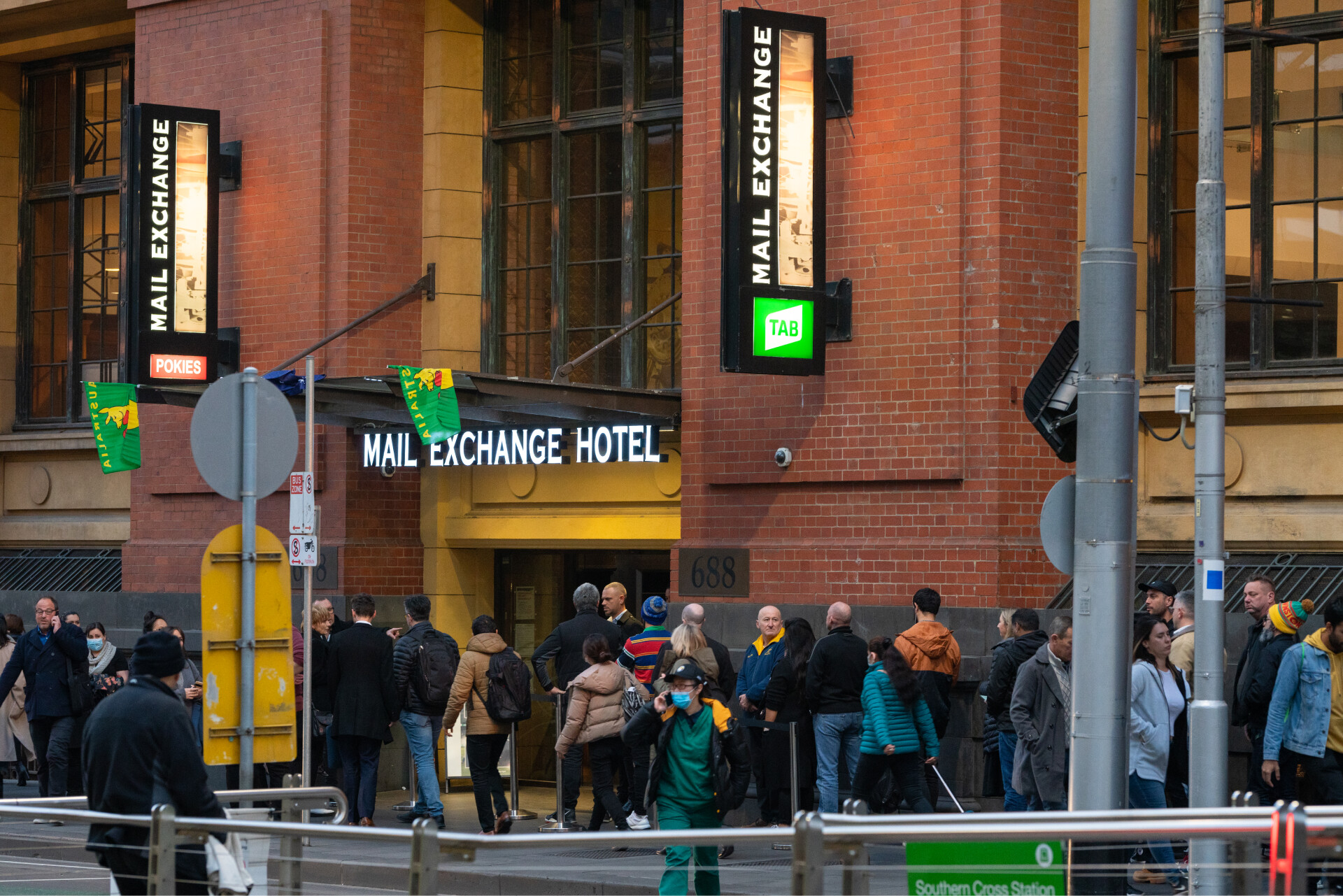 Mail Exchange Hotel | Sports Bar in Melbourne