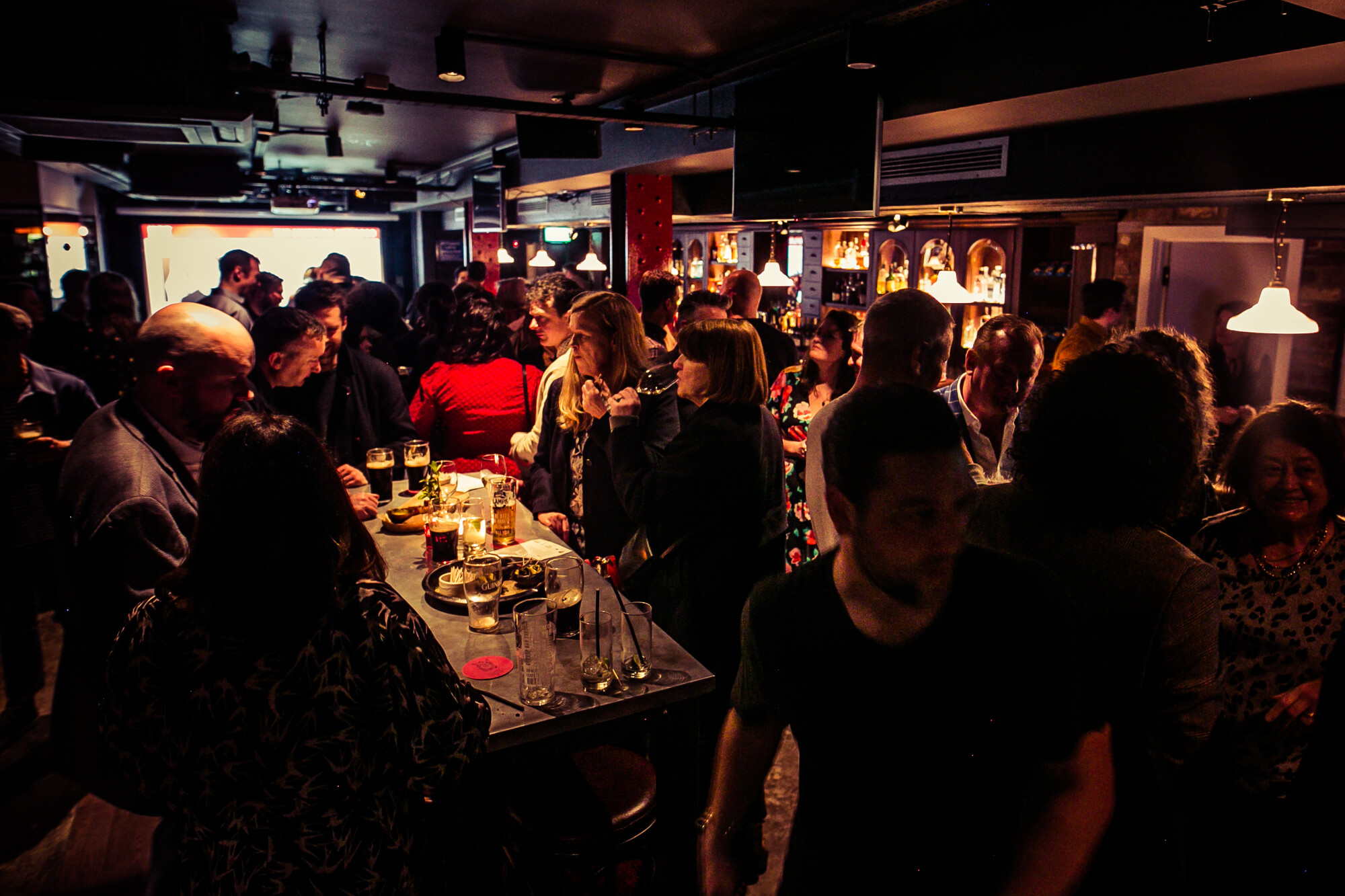Gibney's | Sports Bar in London