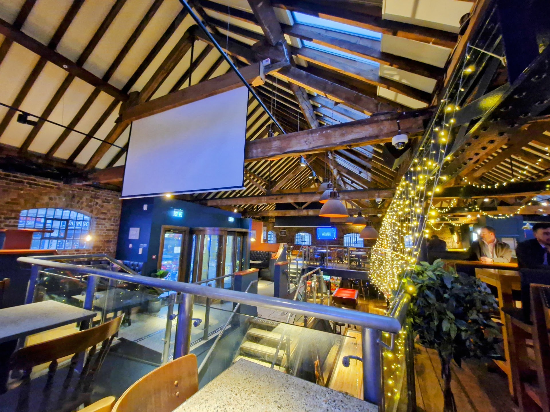 Wapping Tavern | Sports Bar in London