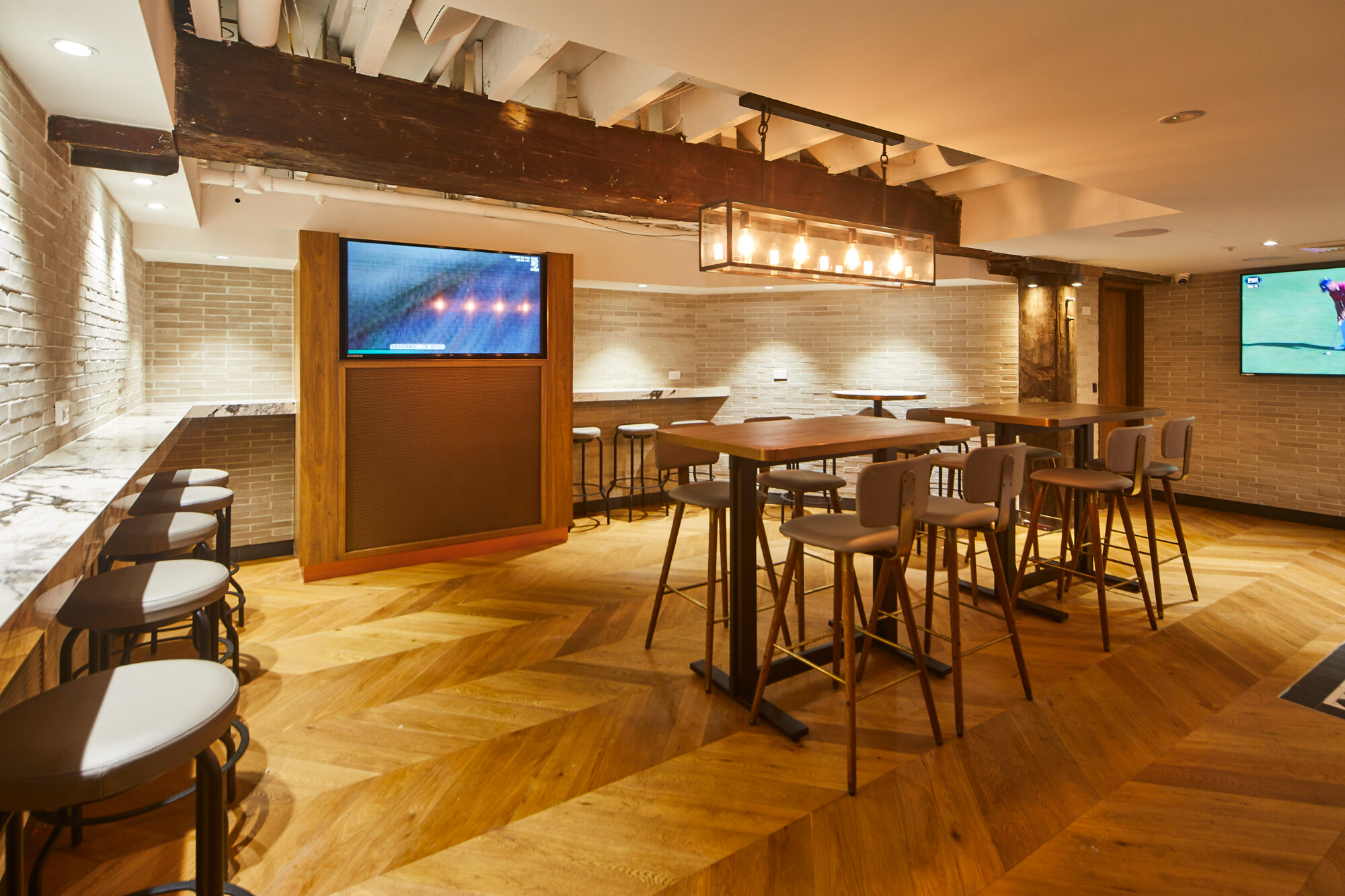 Cheers Bar | Sports Bar in Sydney