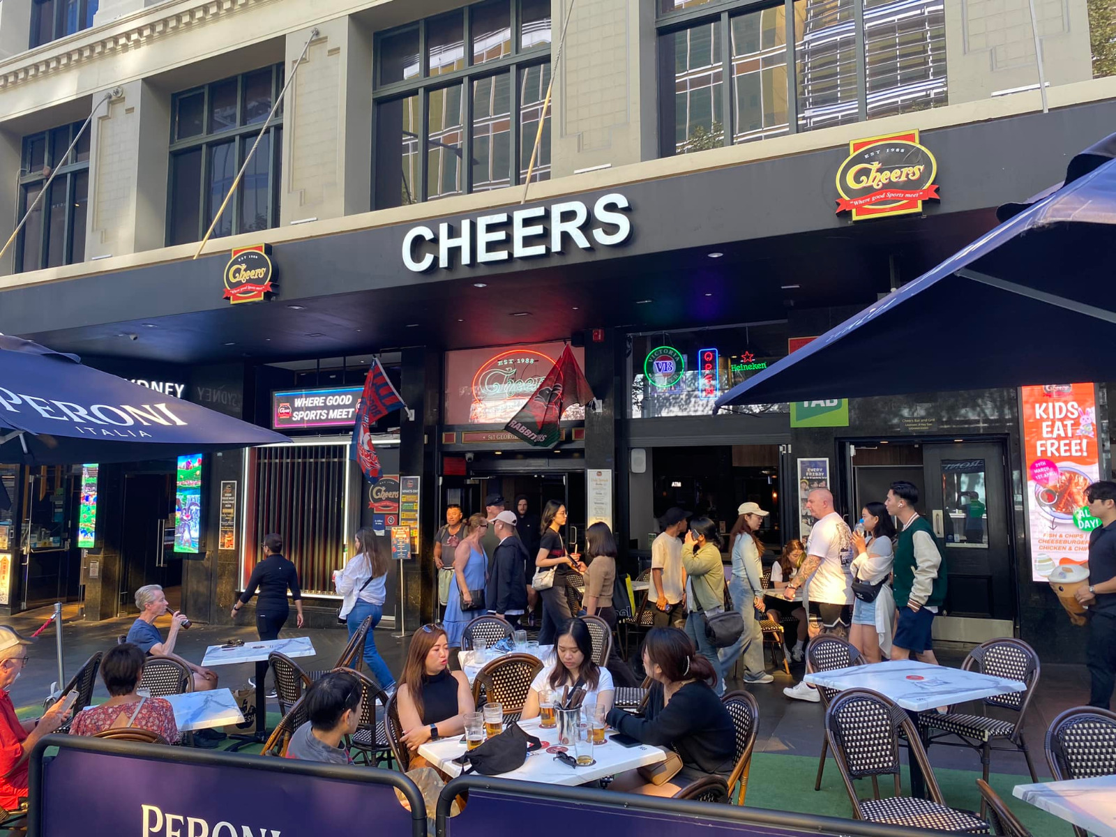 Cheers Bar | Sports Bar in Sydney