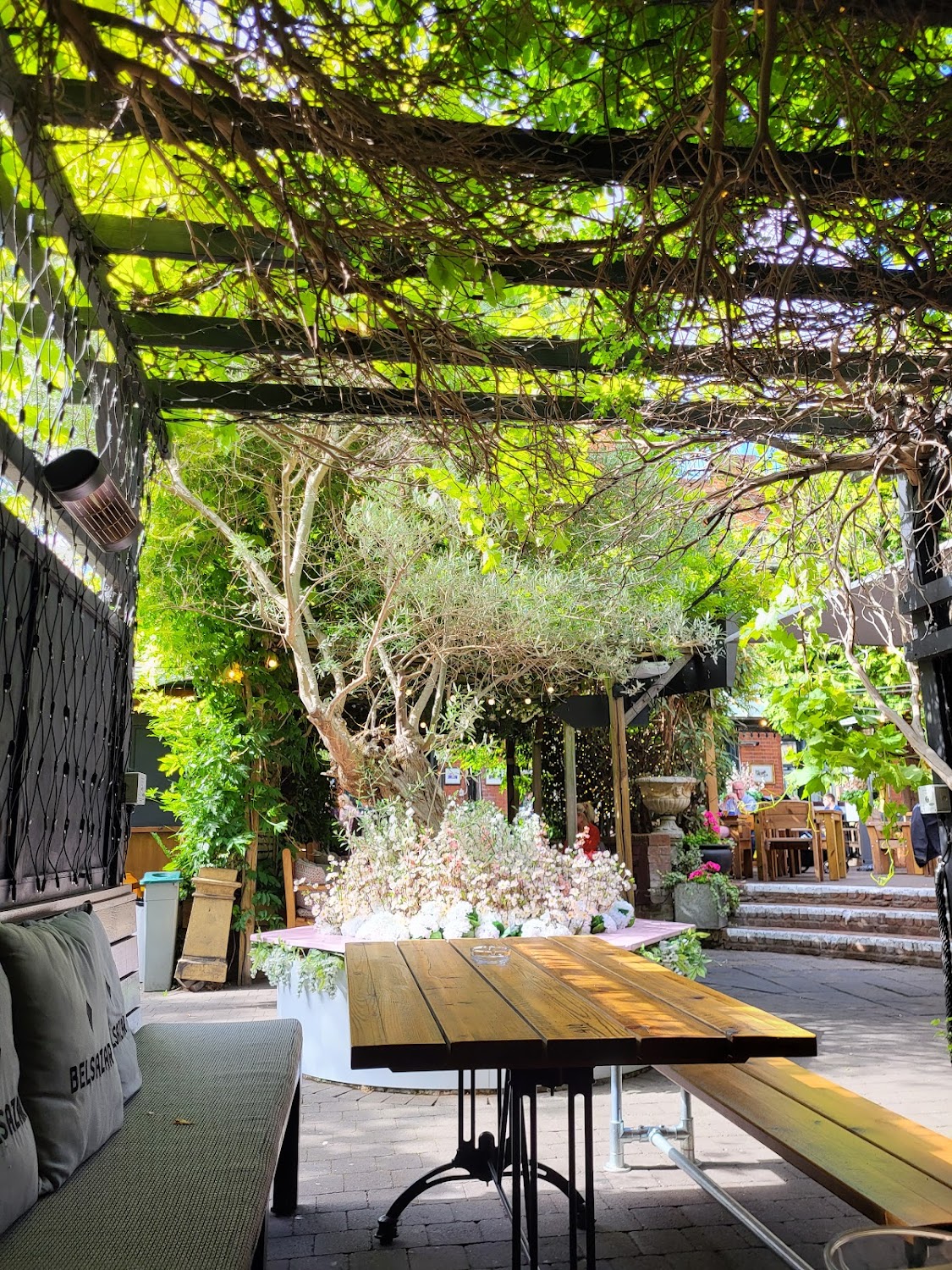 Crabtree | Sports Bar in Fulham