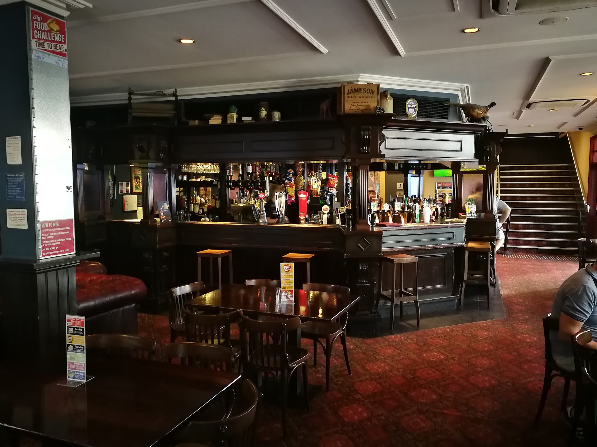 The Elephant British Pub | Sports Bar in Adelaide