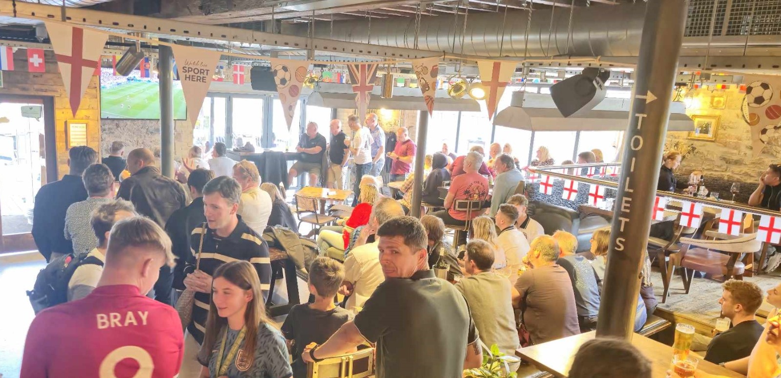 Samuel Jones | Sports Bar in Exeter