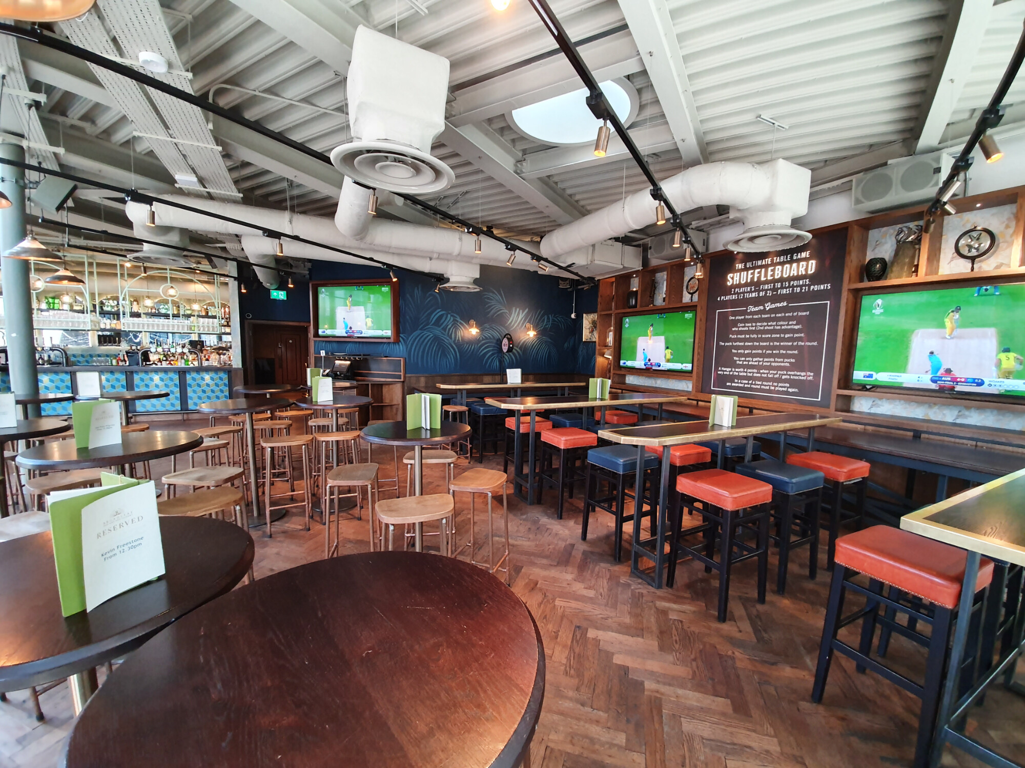 Broadwood | Sports Bar in London