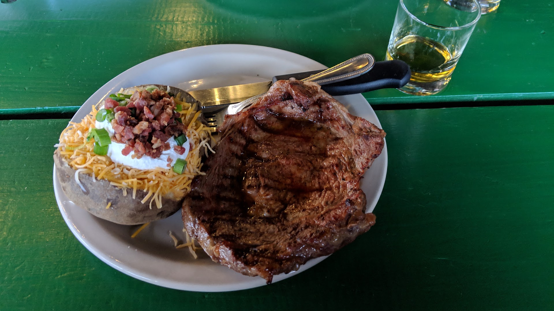 Kirbys Ice House | Sports Bar in Houston