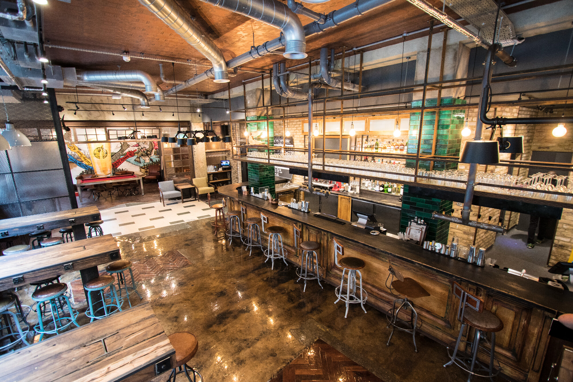 Long Arm Brewery & Tap Room | Sports Bar in London