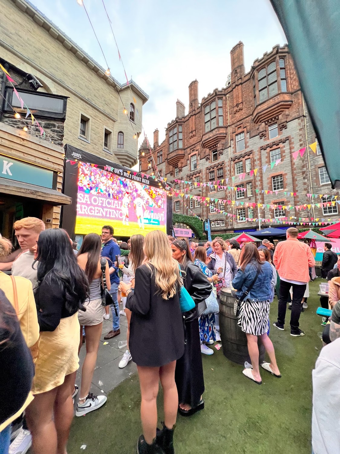 Three Sisters, Edinburgh | Sports Bar in Edinburgh