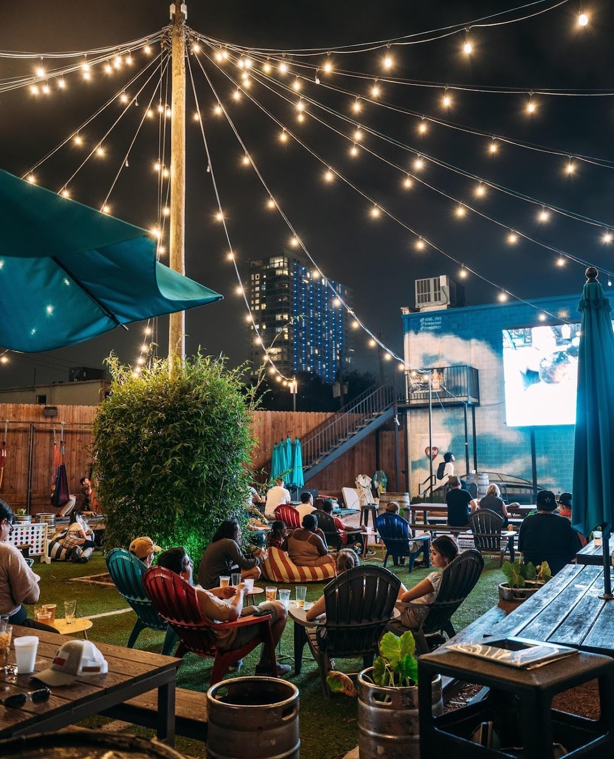 Social Beer Garden Htx | sports bars in Houston | OnTap Sports