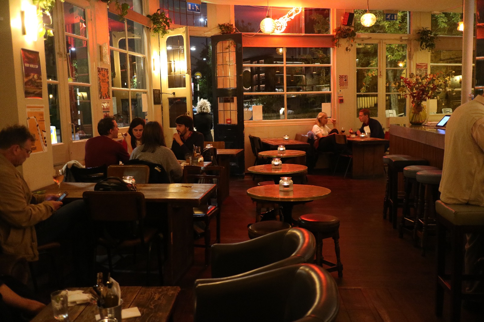 The Regent in Islington : Reviews & Booking | FANZO