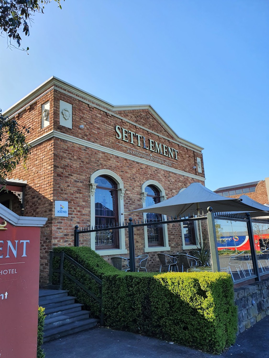 The Settlement Hotel | Sportkneipen in Cranbourne | FANZO