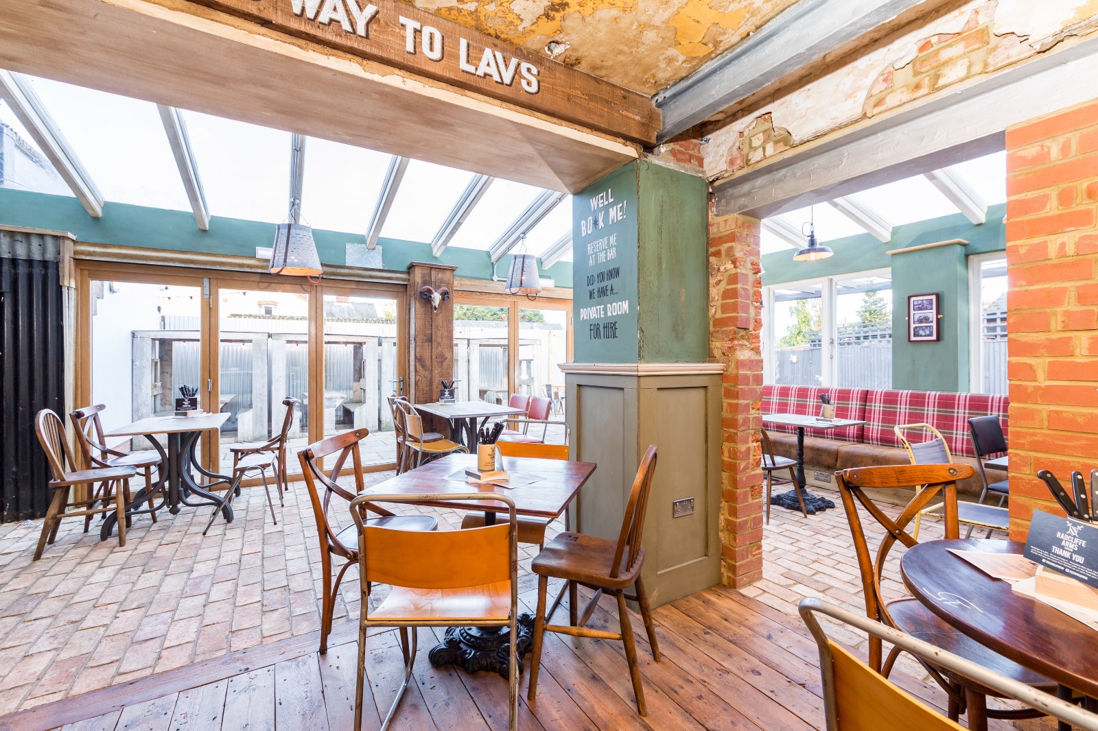 The Radcliffe Arms | Sports Bar in Hitchin