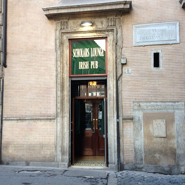 Scholars Lounge Irish pub | Sports Bar in Roma