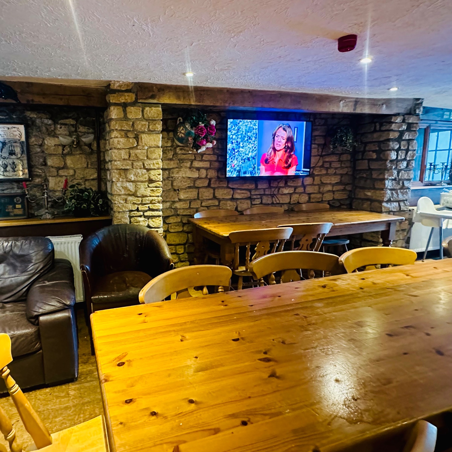 The Star Inn | Sports Bar in Wotton-u-Edge
