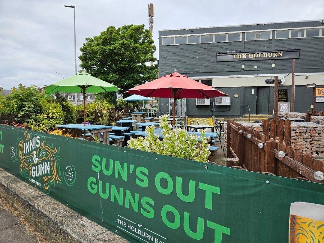 Holburn Bar (aberdeen) in Aberdeenshire : Reviews & Booking | FANZO