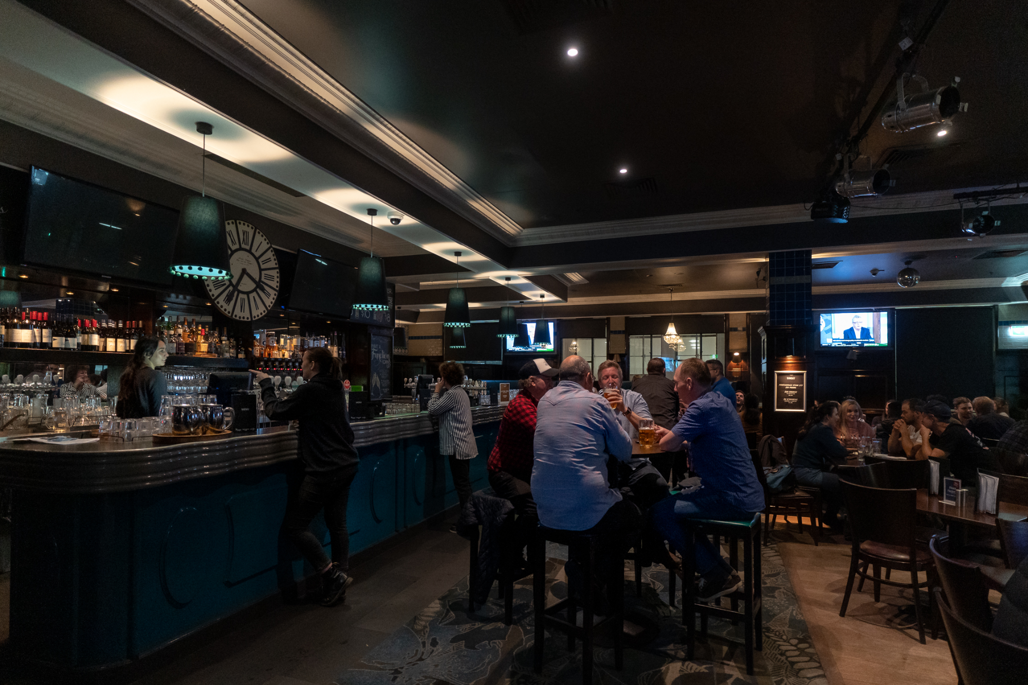 Morris House | Sports Bar in Melbourne