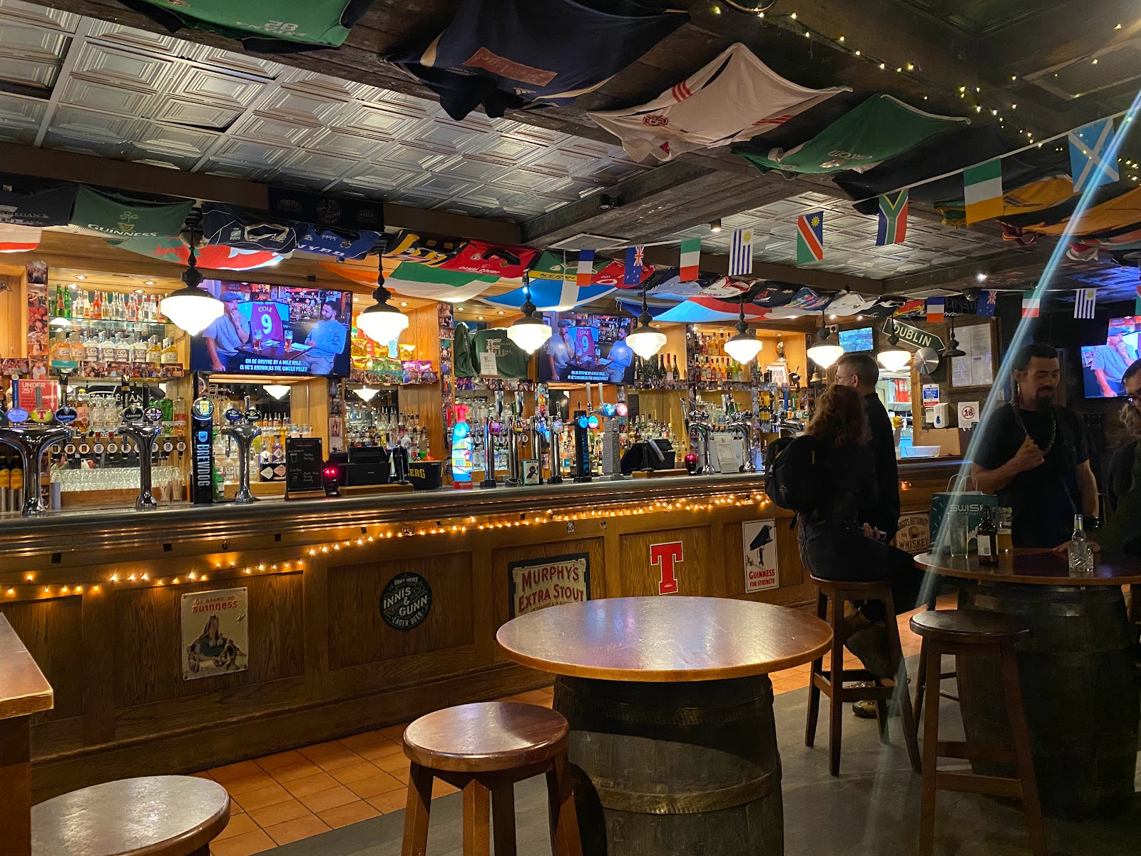 Finnegans Wake Edinburgh | Sports Bar in Edinburgh