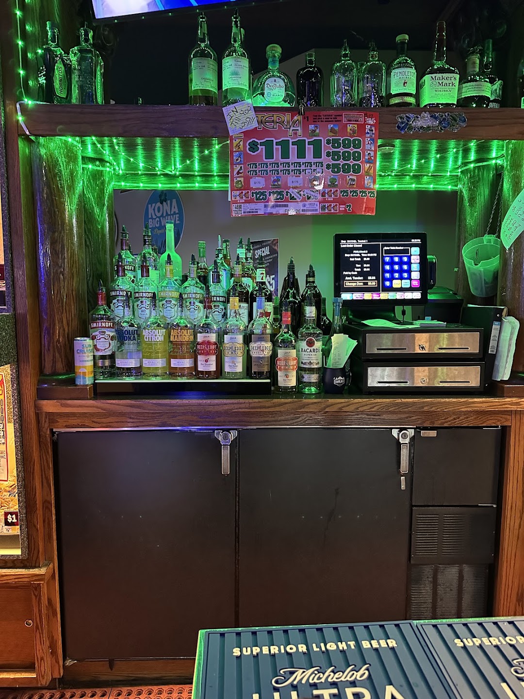 Game On Bar and Grill | Sports Bar in Everett