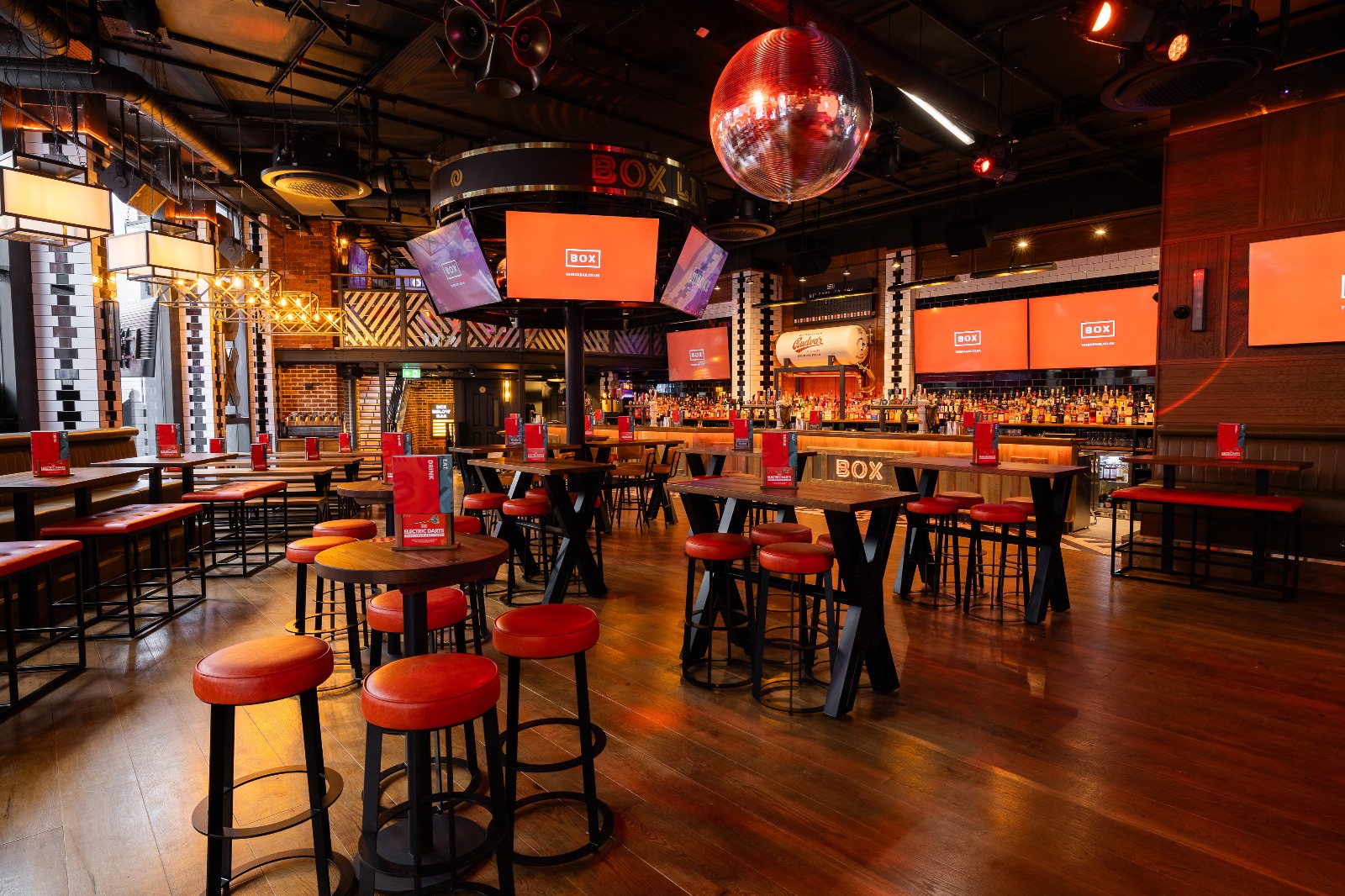 BOX Piccadilly | Sports Bar in London