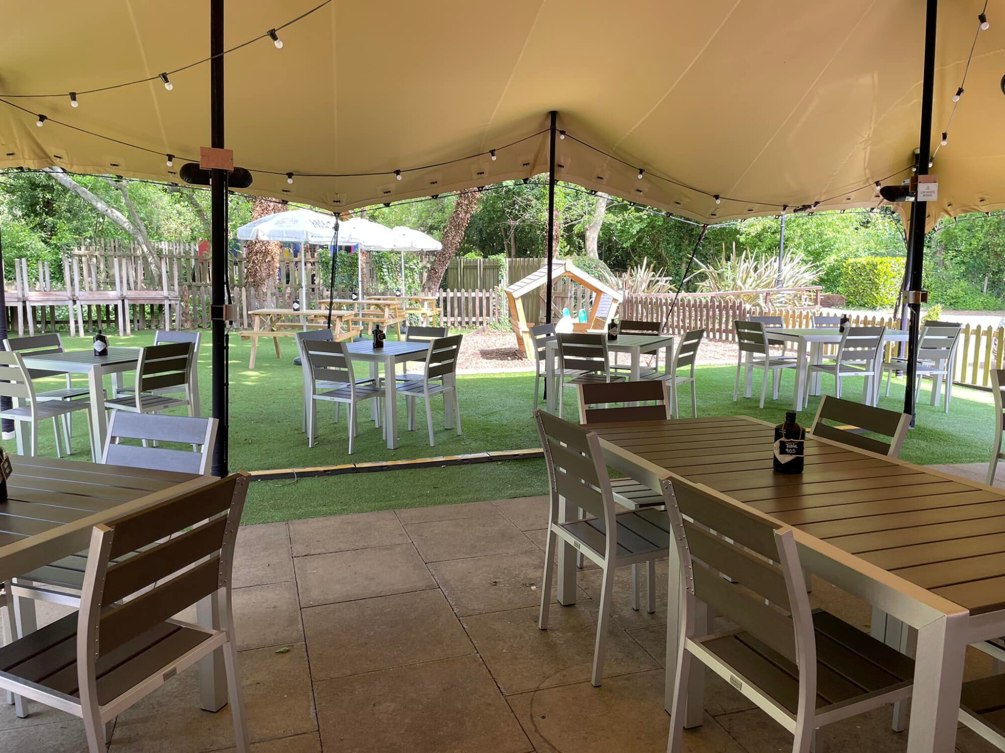 The Cleveland Bay | Sports Bar in Chandler'S Ford
