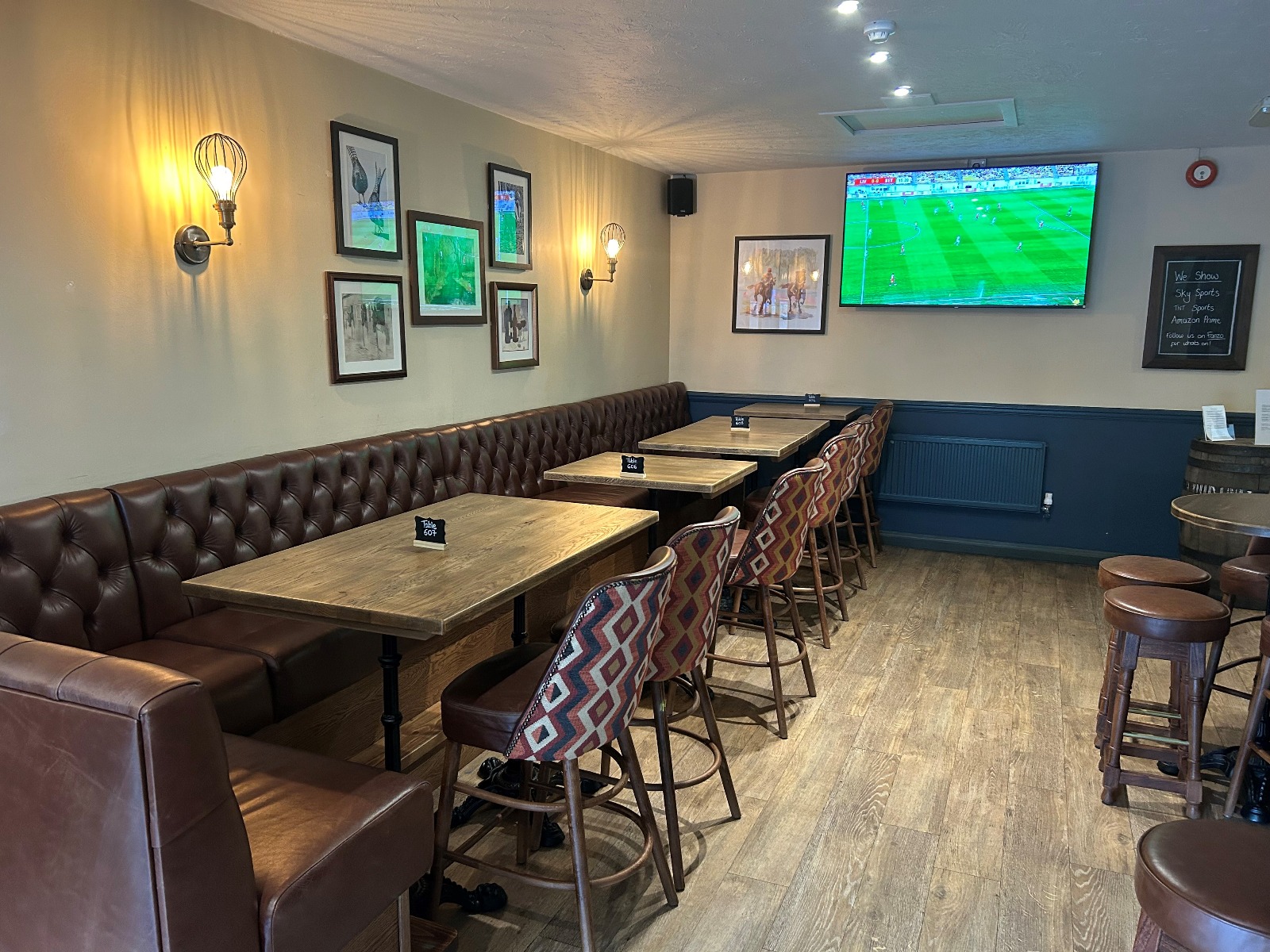 The Cleveland Bay | Sports Bar in Chandler'S Ford
