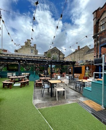 The Mailbox Lincoln | sports pubs in Lincoln | FANZO