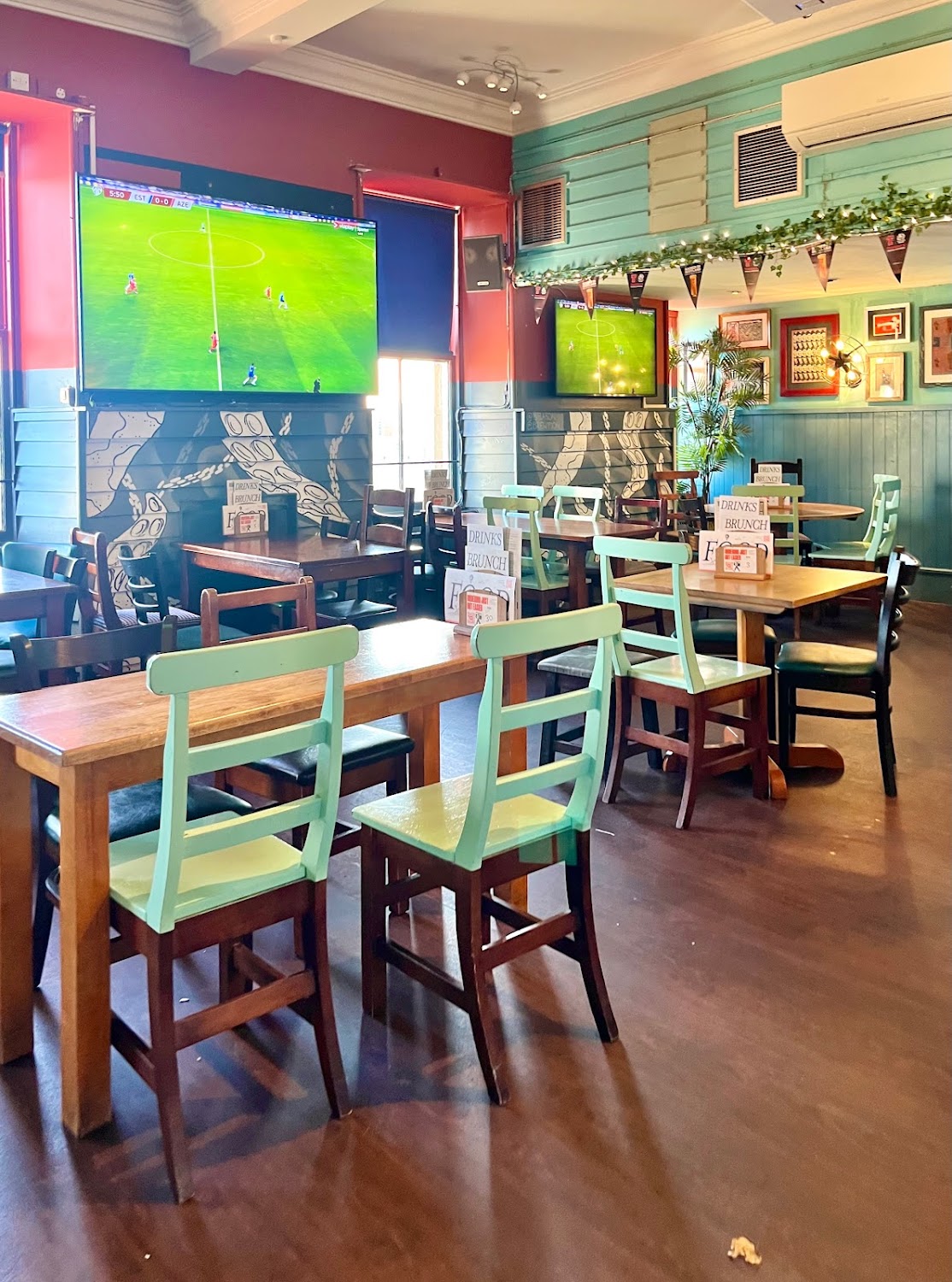 Braes Dundee in Dundee : Reviews & Booking | FANZO