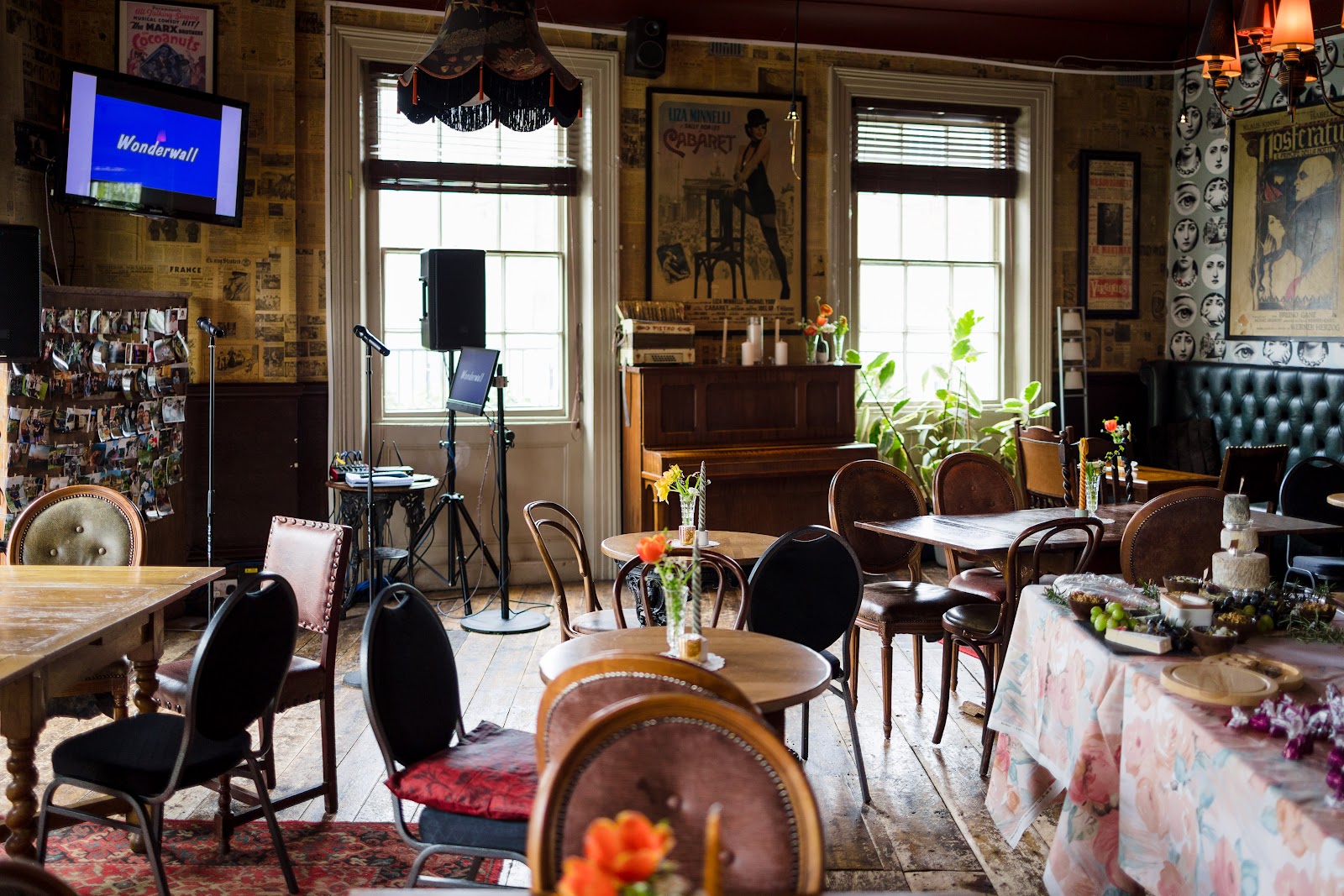 Hemingford Arms | Sports Bar in Islington